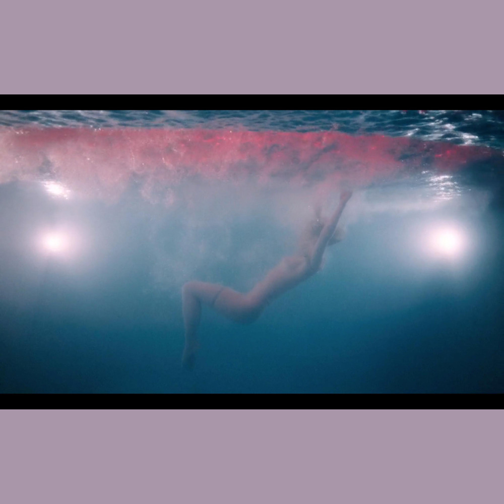 Suki Waterhouse Good Looking Single In High Resolution Audio